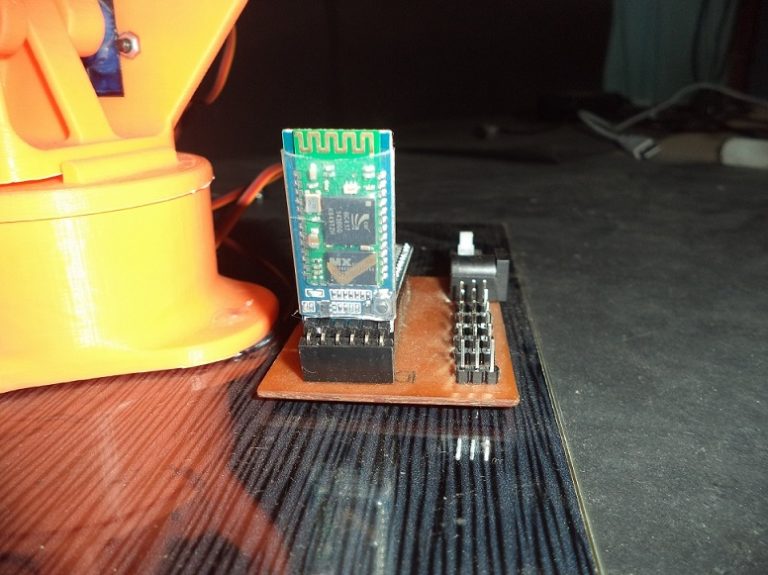 Simple Robotic Arm Project Using Arduino-Circuit Diagram-Working-Video